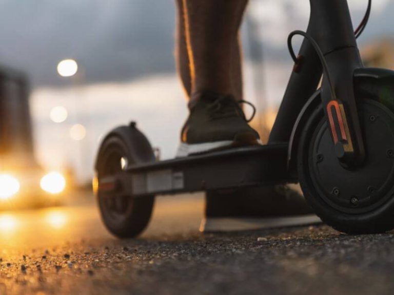 Sähköpotkulautojen Säännöt ja Lait